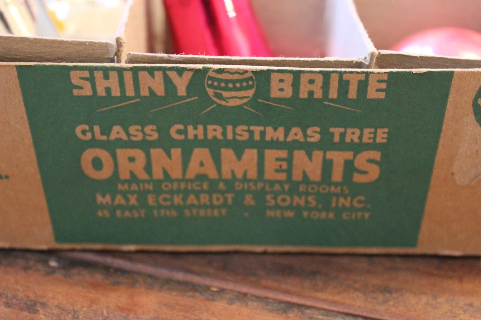 The Story Behind Vintage “Shiny Brite” Christmas Ornaments – Old Time World